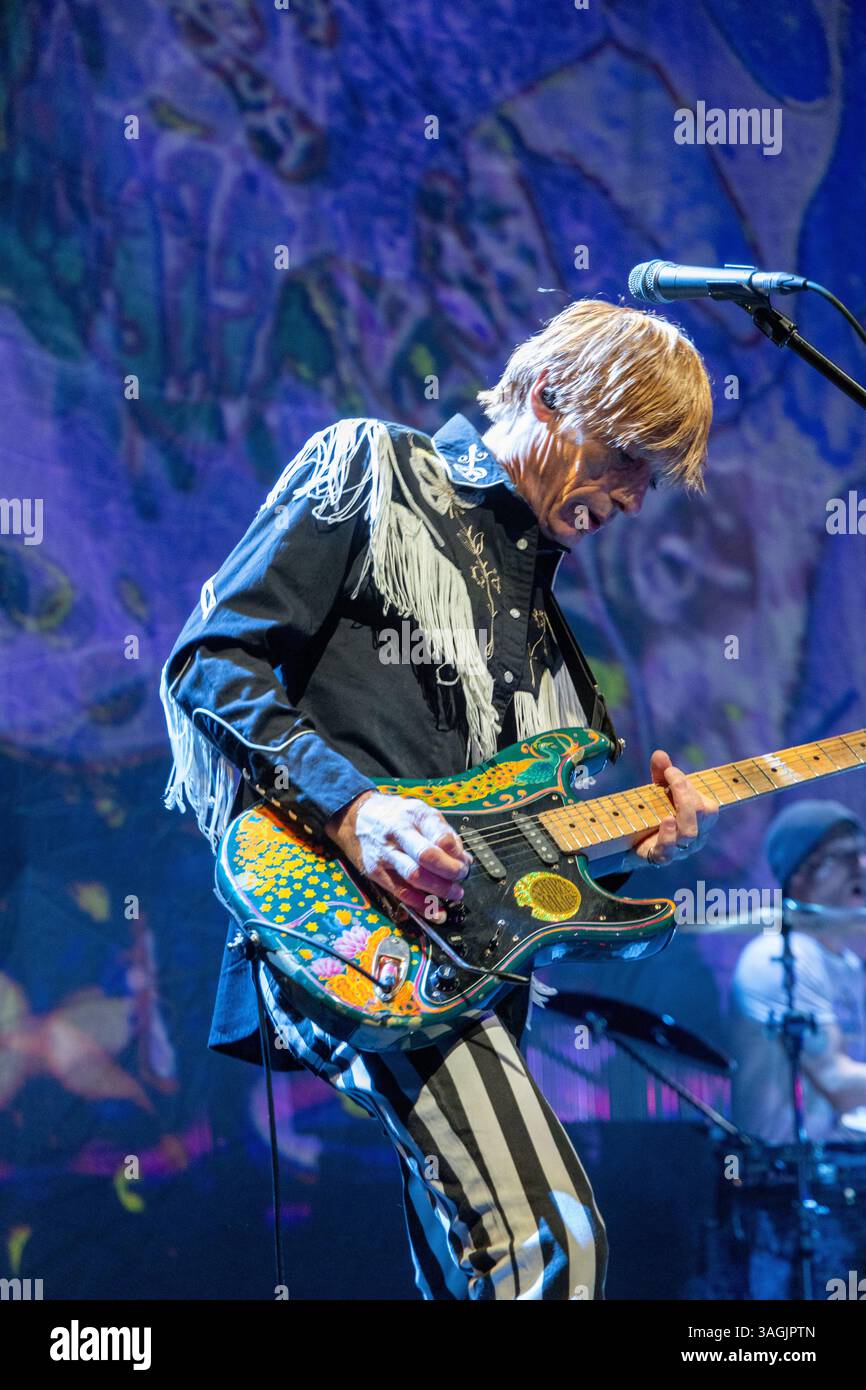 Kula Shaker, Plymouth, UK. 8 April 2025. Kula Shaker warm up the crowd ...