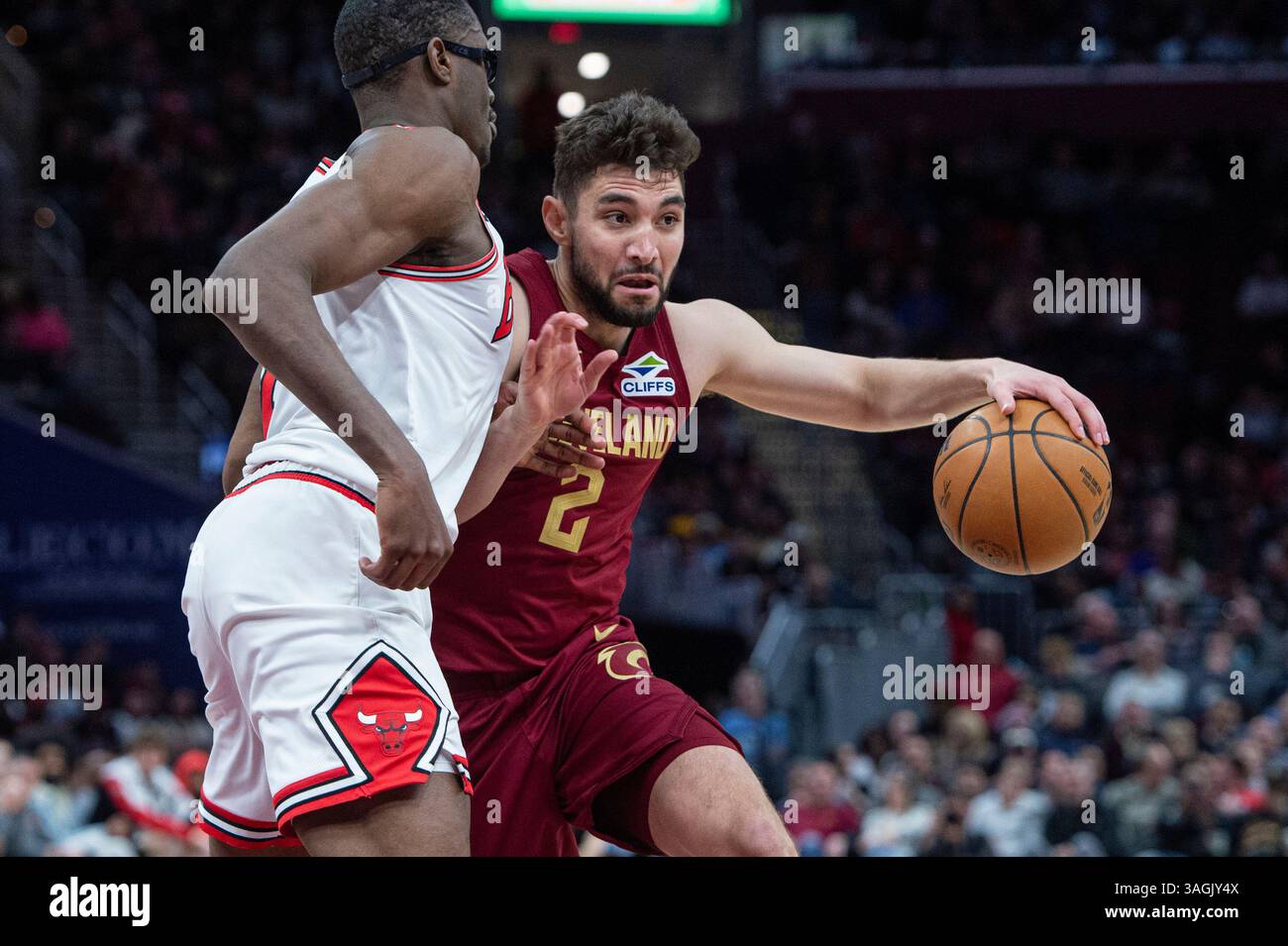 Cleveland Cavaliers' Ty Jerome (2) drives to the basket as Chicago ...