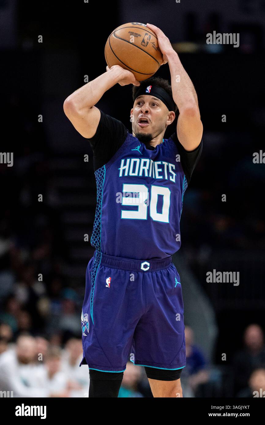 Charlotte Hornets guard Seth Curry (30) shoots the ball during the ...