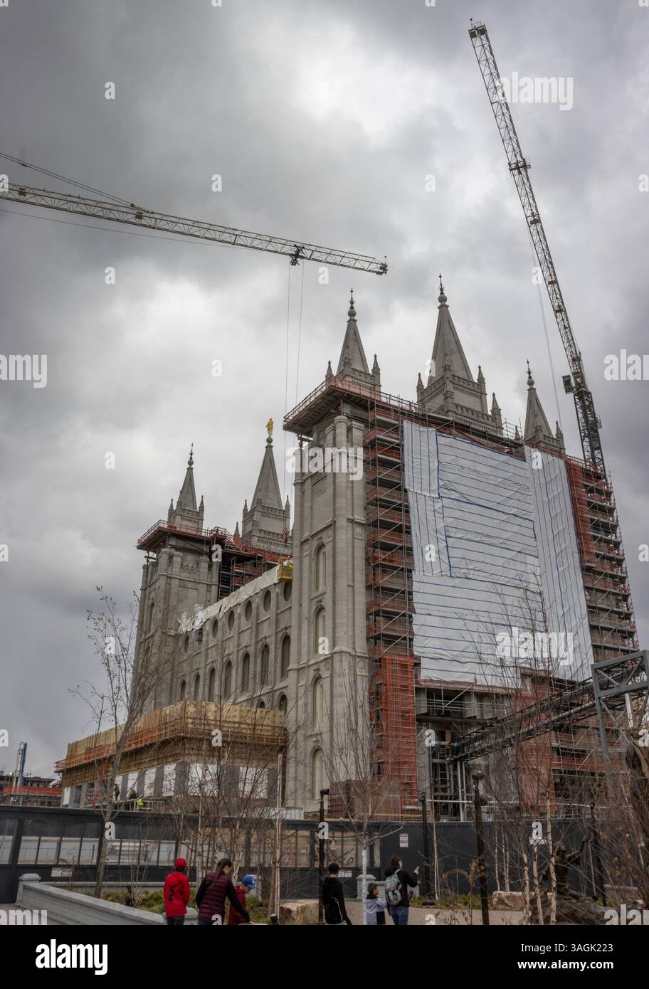 The Salt Lake Temple of the Church of Jesus Christ of Latter-Day Saints ...