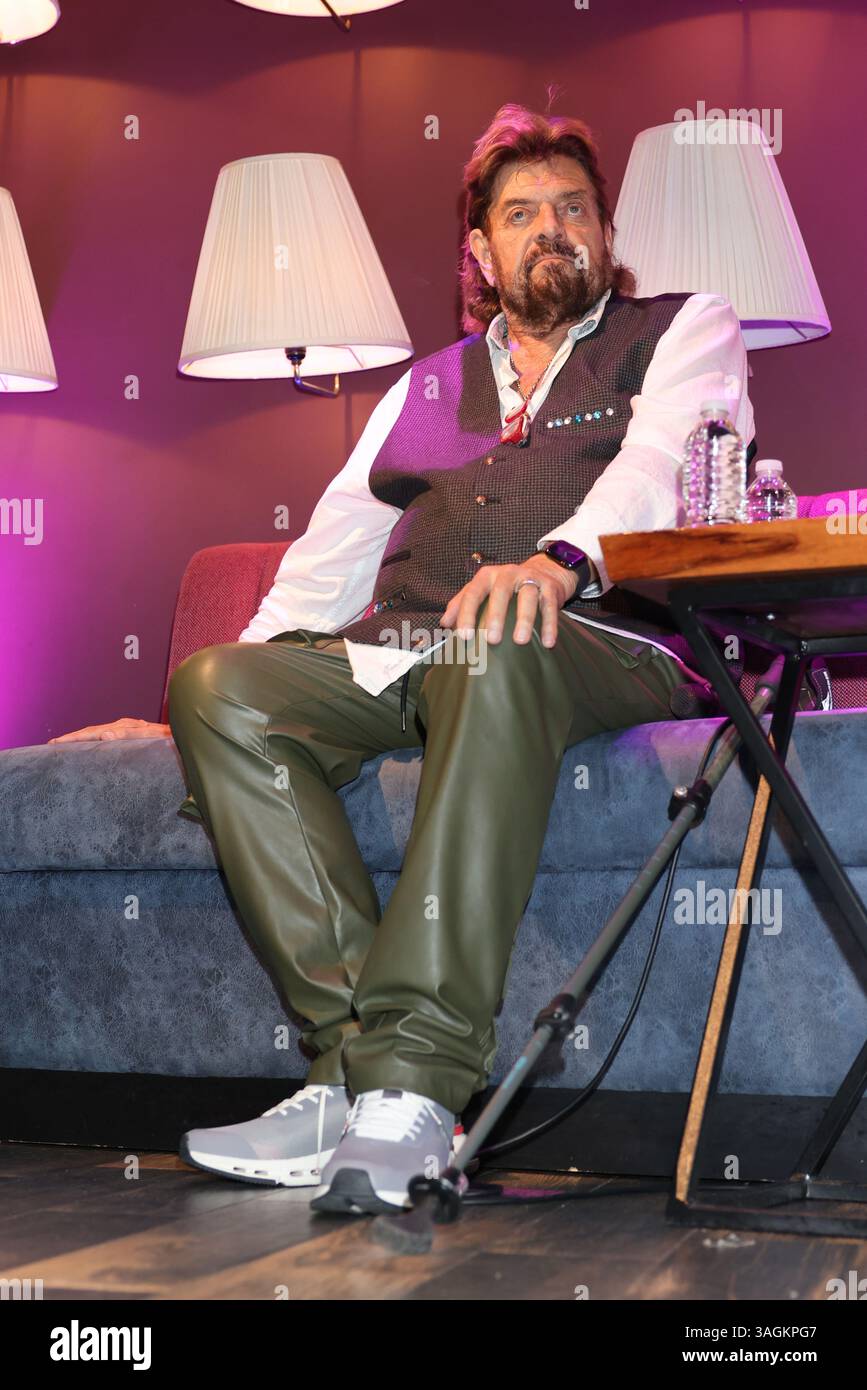 Mexico City, Mexico. 08th Apr, 2025. British singer Alan Parsons ...