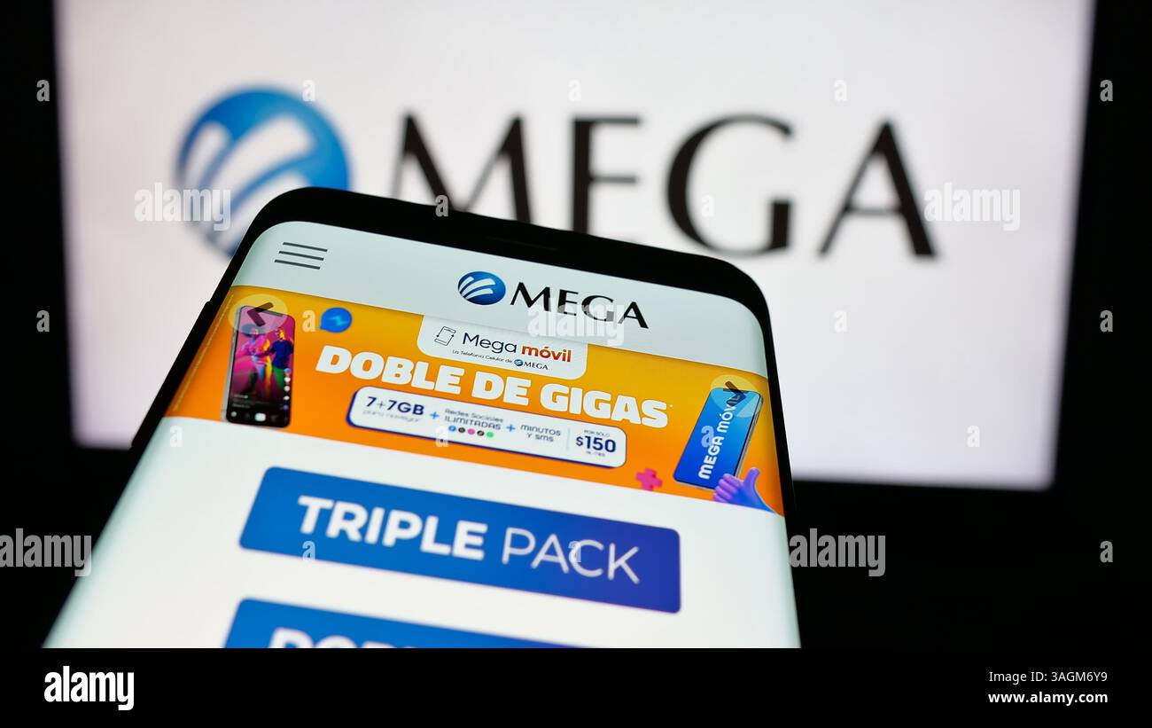 Germany. 8th Nov, 2024. In this photo illustration, a smartphone with the website of Mexican ...