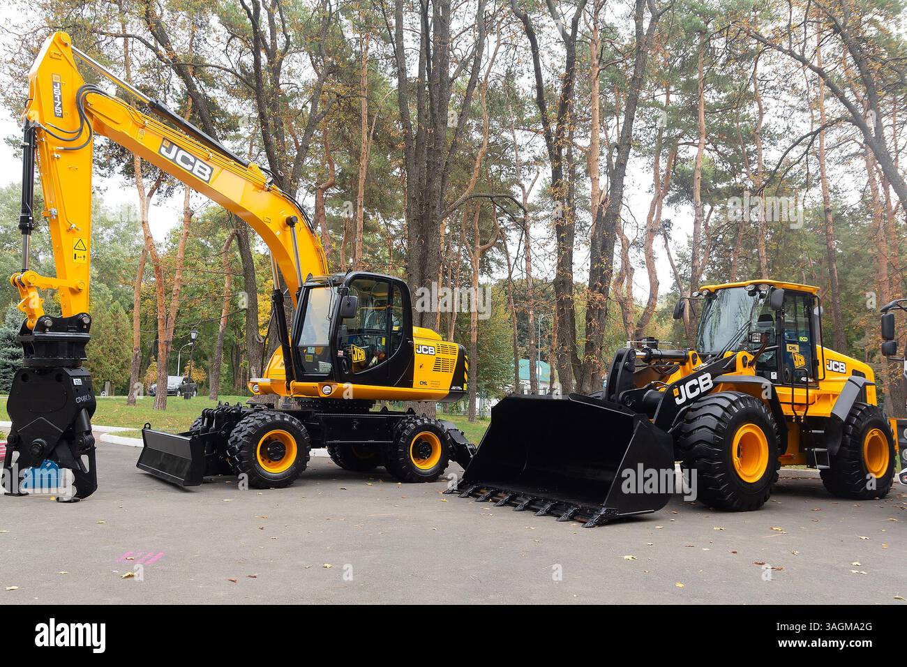 Kyiv. Ukraine - October 09, 2019: Excavator and bulldozer at the ...