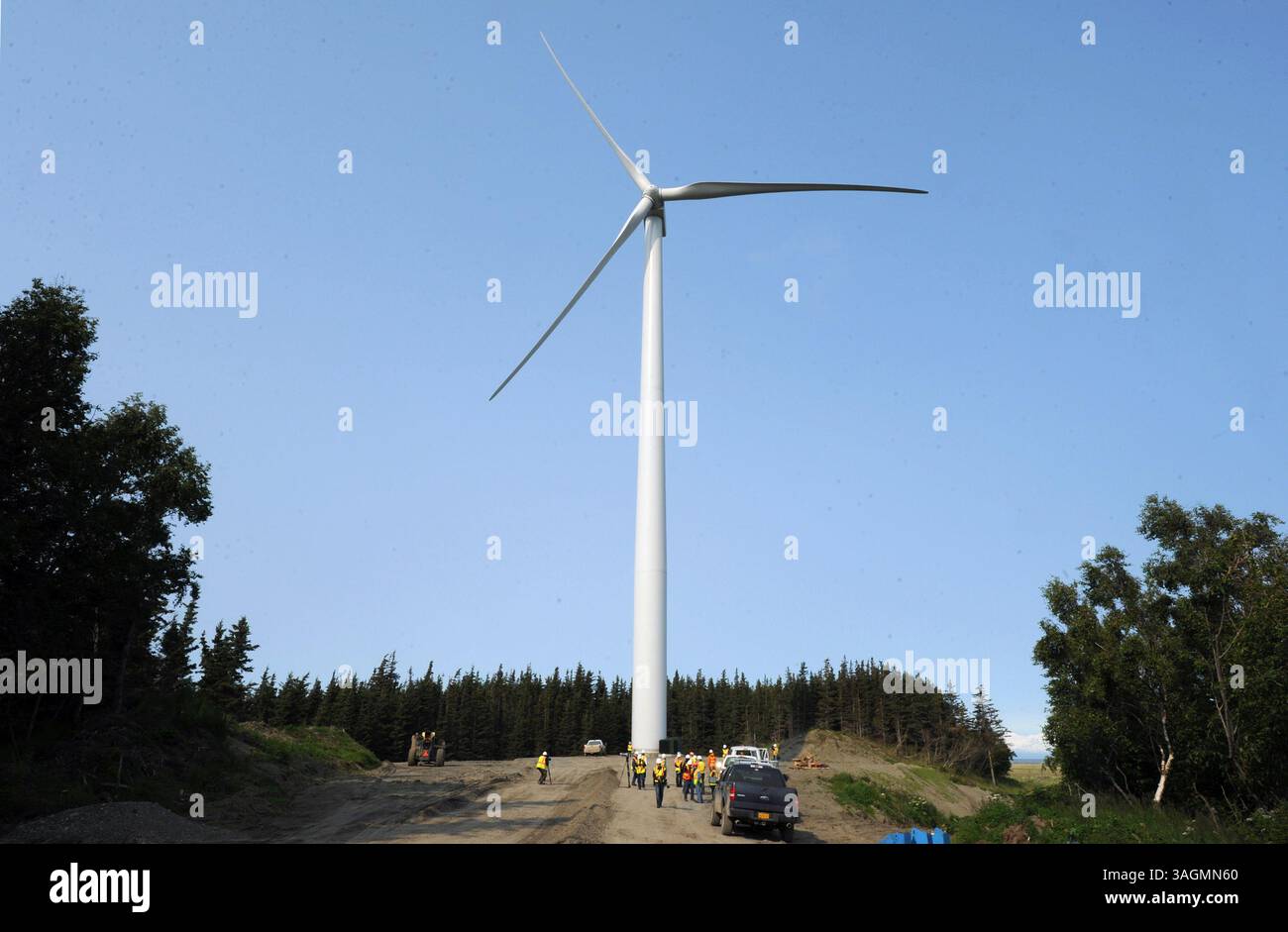 July 18, 2012 - Anchorage, AK, USA - Each wind turbine blade is 131 ...