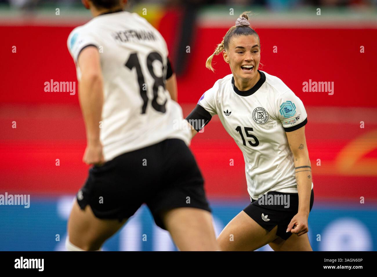 Wolfsburg, Germany. 08th, April 2025. Selina Cerci (15) of Germany seen ...