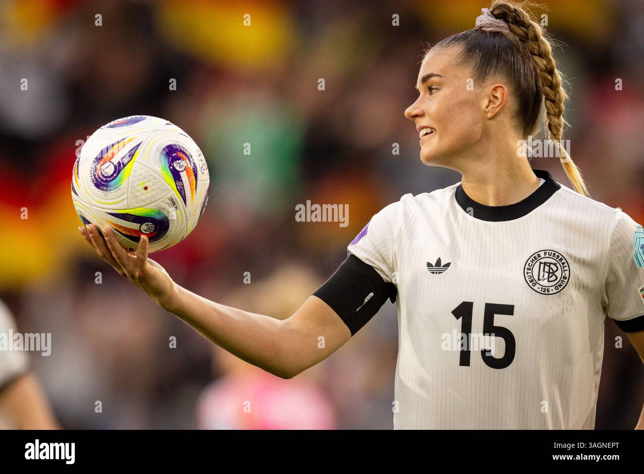 Wolfsburg, Germany. 08th, April 2025. Selina Cerci (15) of Germany seen ...