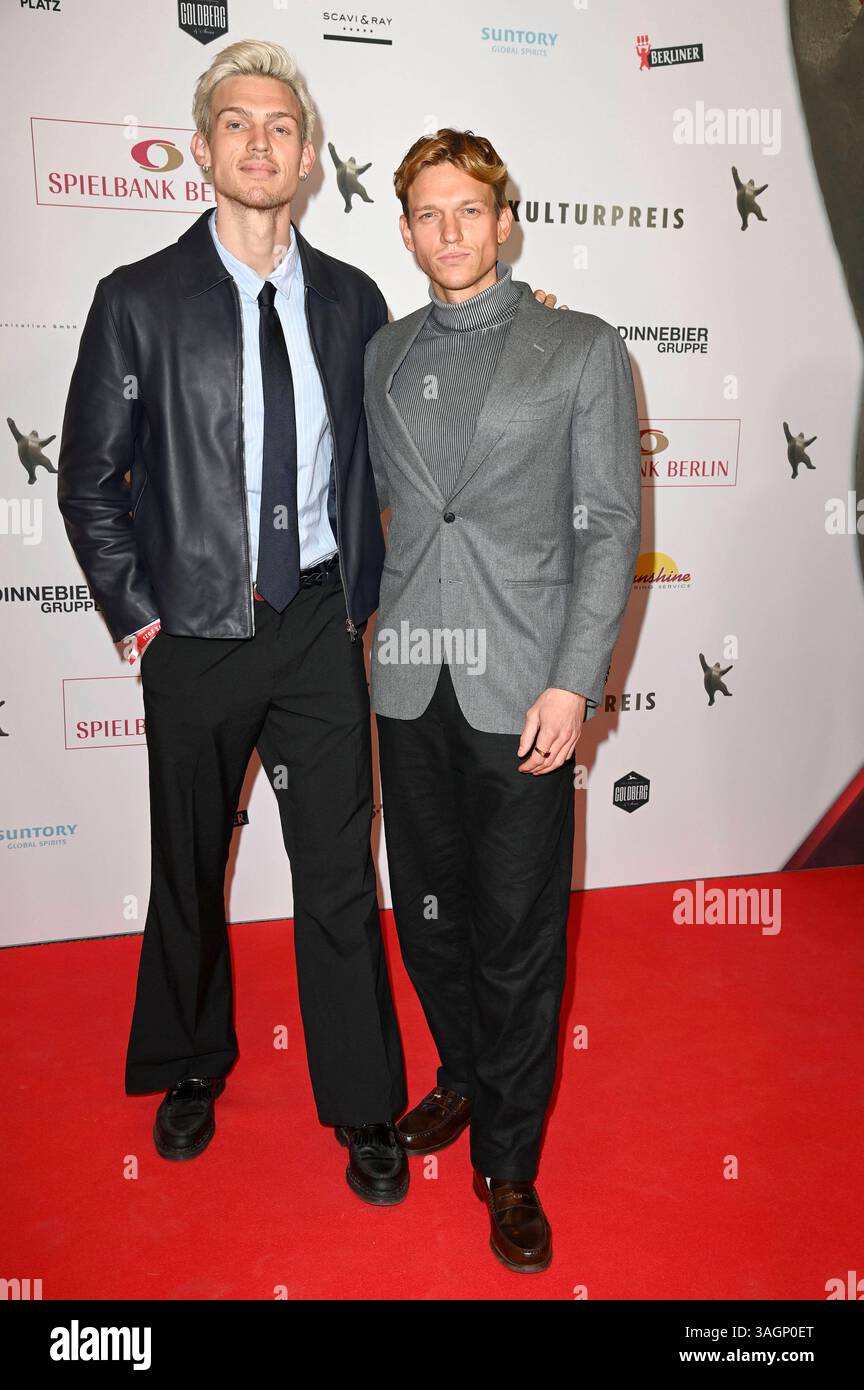 Lucas Hain und Felix Hain von Fast Boy bei der Verleihung des 31. B.Z ...