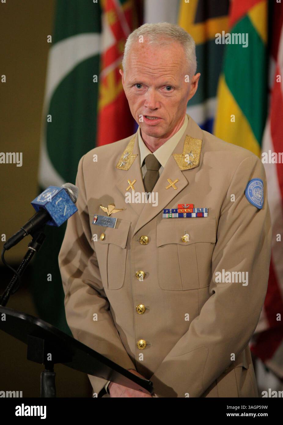 June 19, 2012 - New York, New York, U.S. - Major General ROBERT MOOD ...