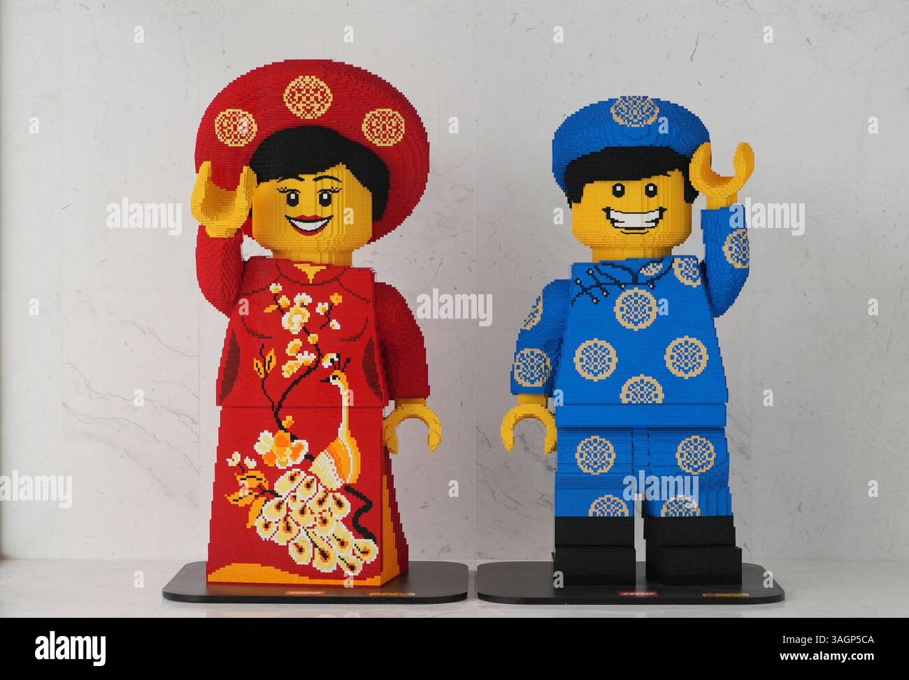 Lego characters in Vietnamese traditional costumes are displayed at ...
