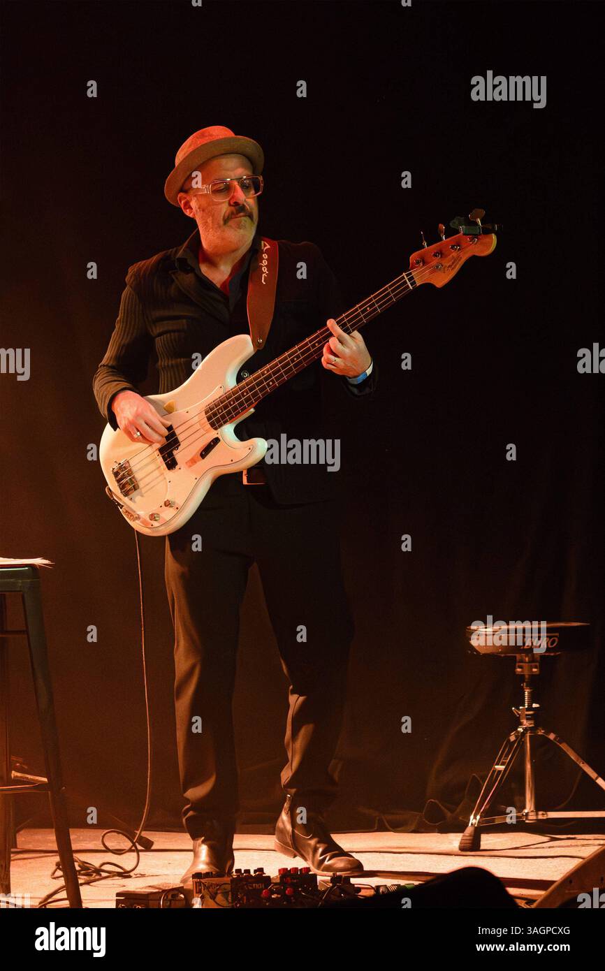 Music Concert - Cristiano Godano - Stammi Accanto Tour Danilo Gallo ...