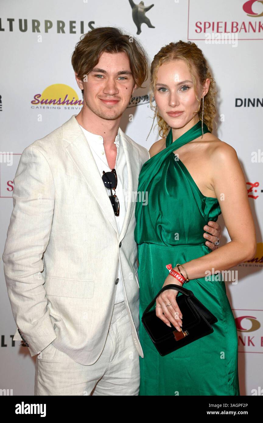 Alessandro Schuster und Pauline Angert bei der Verleihung des 31. B.Z ...