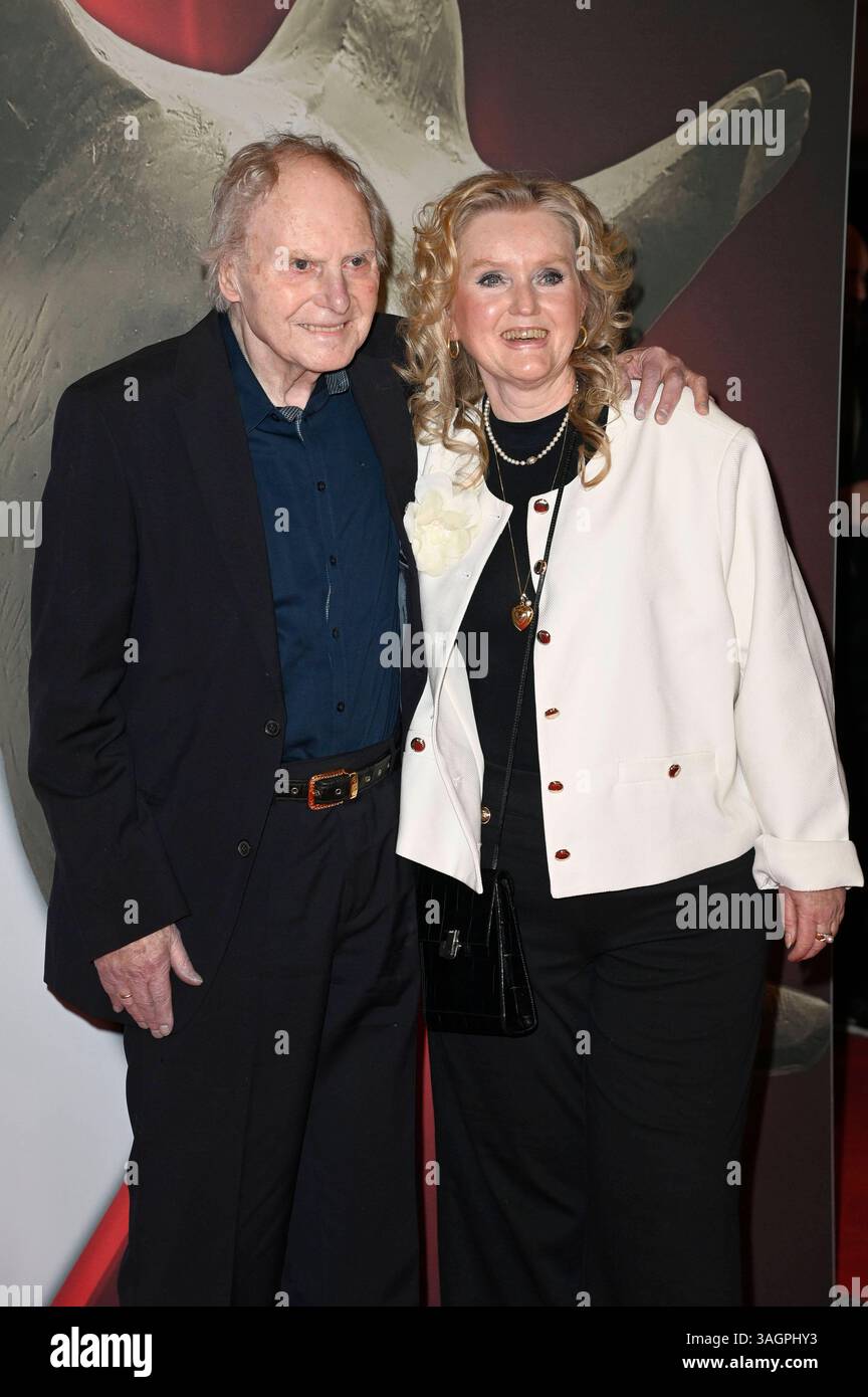 Paul von Schell und Gabriele von Schell bei der Verleihung des 31. B.Z ...