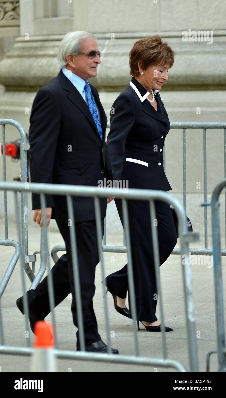 Judge Judy and Judith Sheindlin at the funeral of Joan Rivers at Temple ...