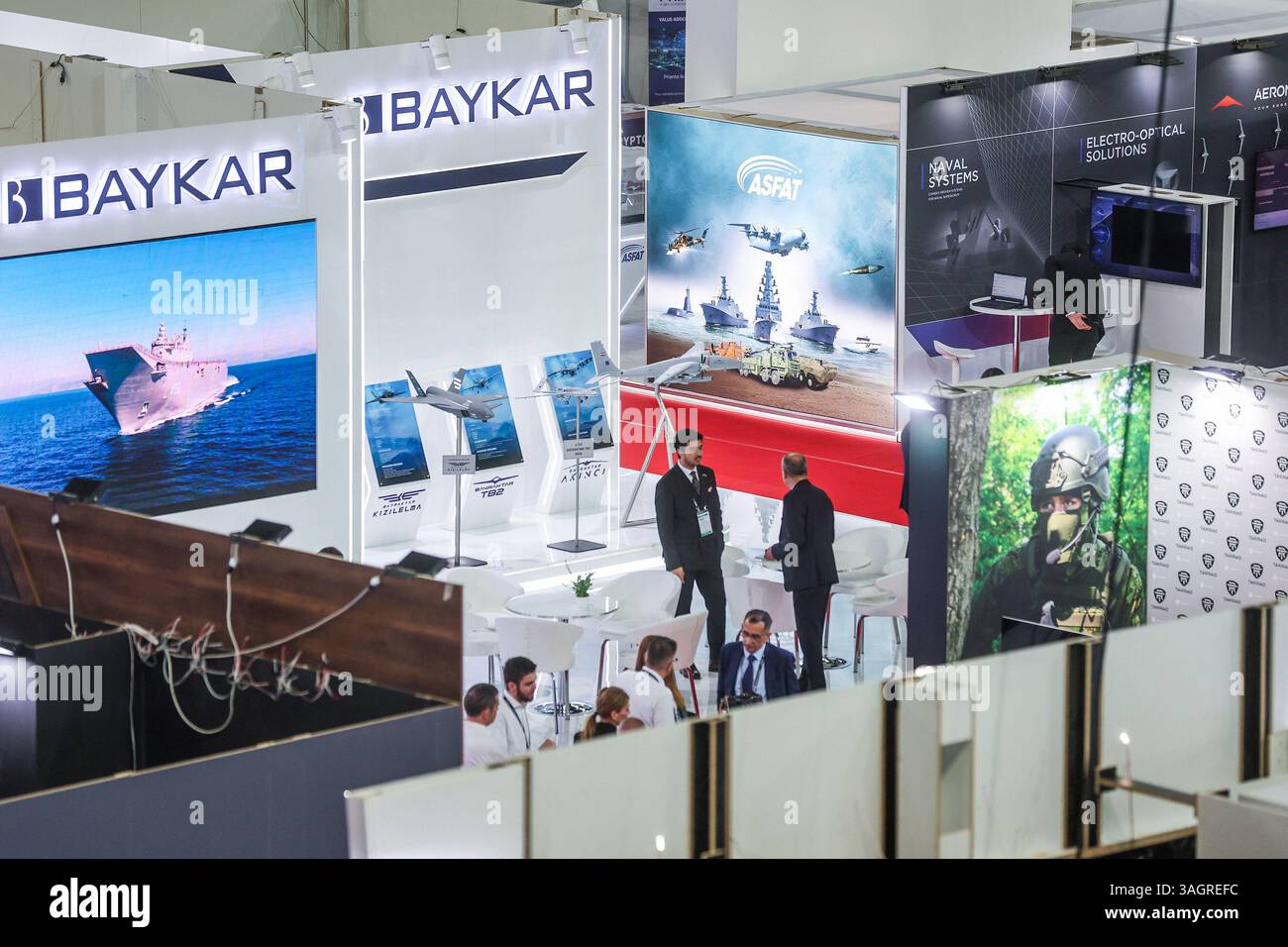 Zagreb, Croatia. 08th Apr, 2025. An international exhibition of arms ...