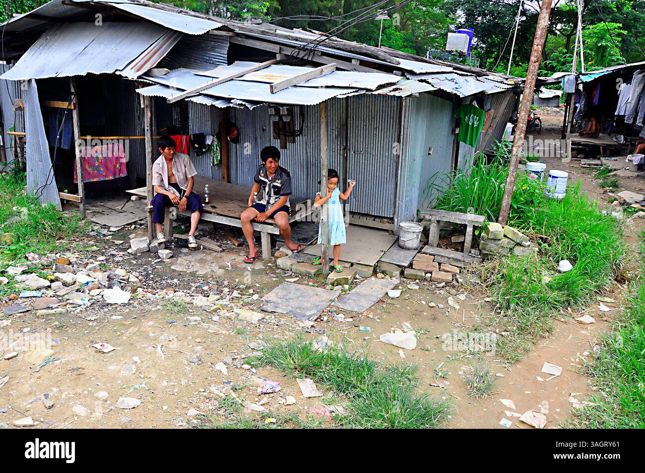 Slum chiang mai hi-res stock photography and images - Alamy