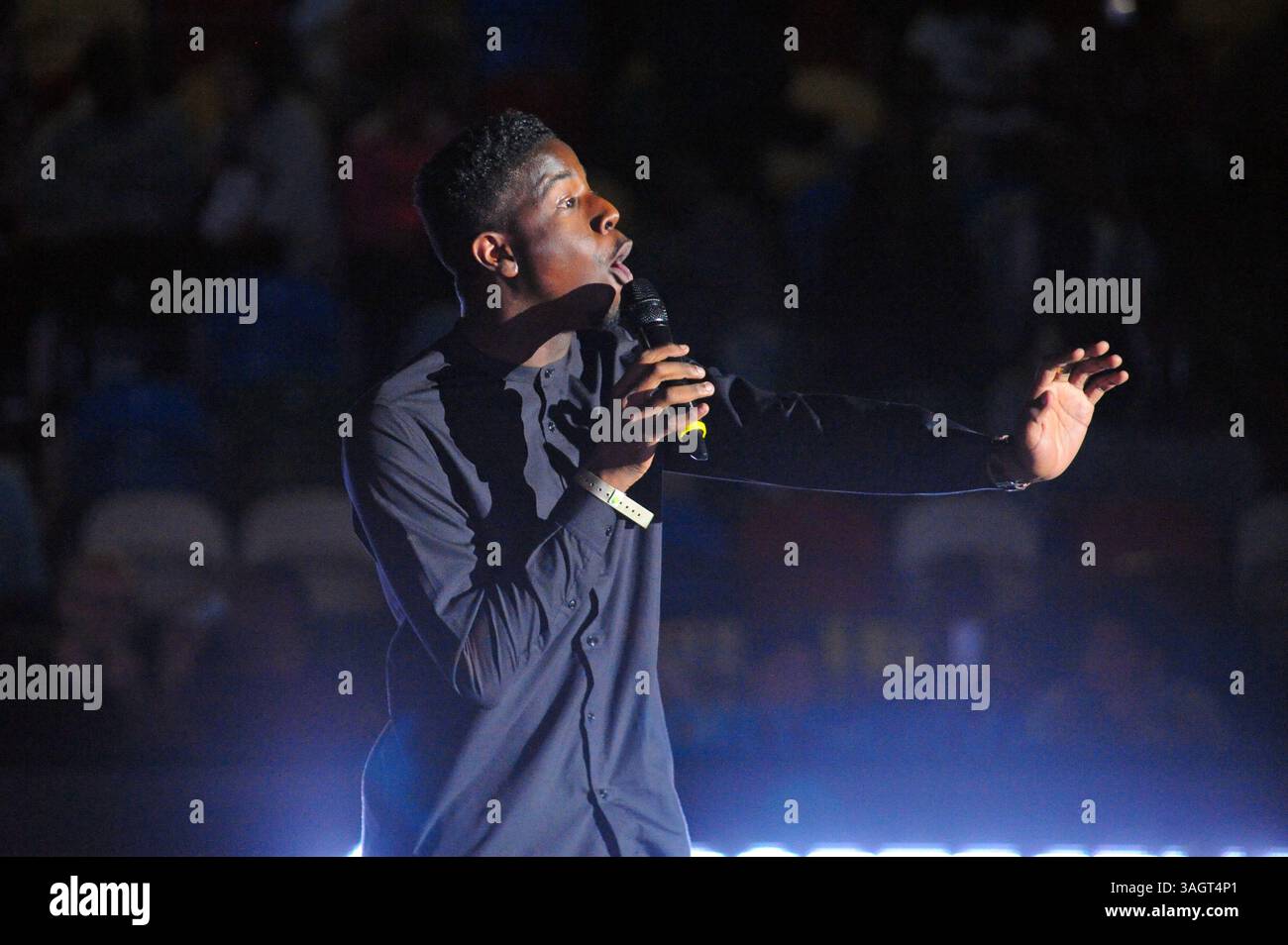 Jermain Jackman performs at Midnight Madness basketball final at the ...