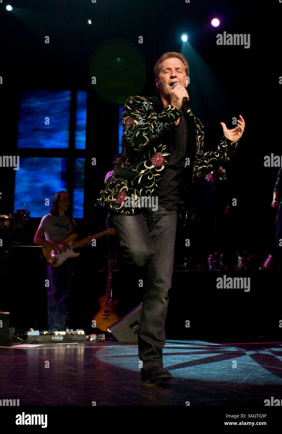 Jun 26, 2009 - Los Angeles, California, USA - Mexican pop singer ...
