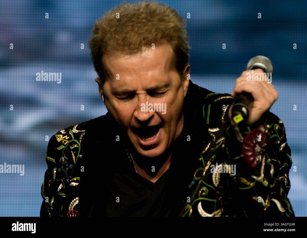 Jun 26, 2009 - Los Angeles, California, USA - Mexican pop singer ...