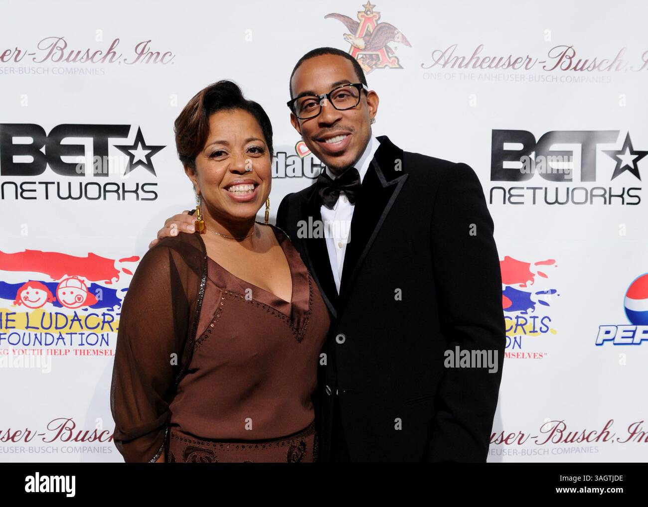 Ludacris mother roberta shields hi-res stock photography and images - Alamy