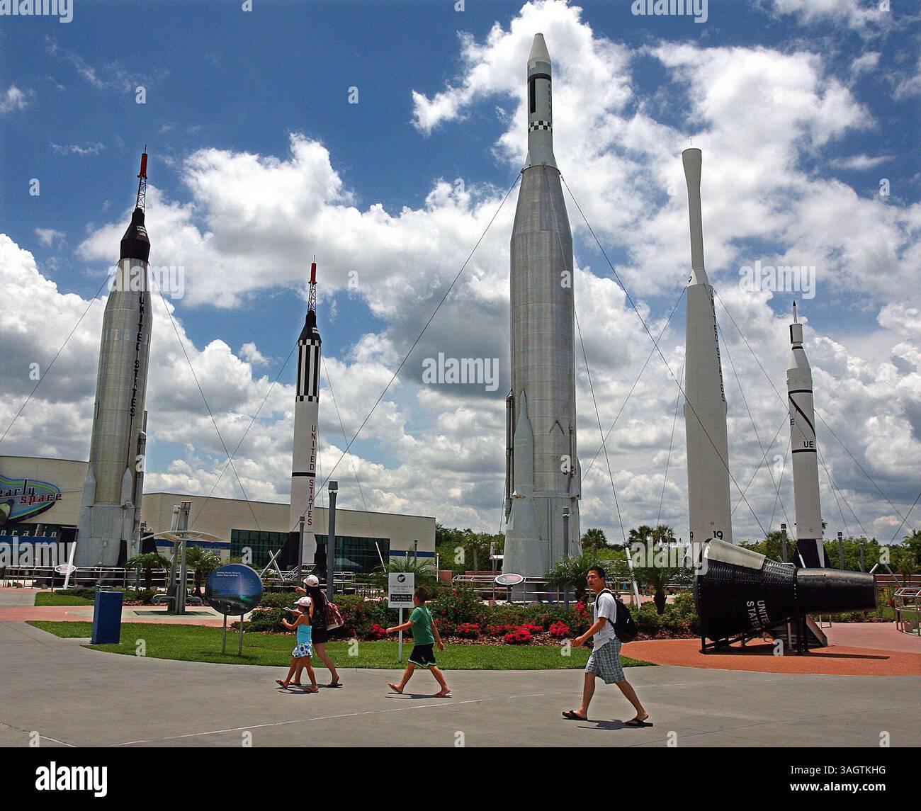 OT 3066717 KEEL SPACE 4 OF 9 (05/26/2009 COCOA BEACH ) 4. The Kennedy ...