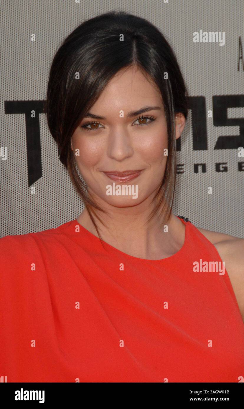 TIFFANY FALLON. Attends The Los Angeles Premiere Of ''Transformers ...