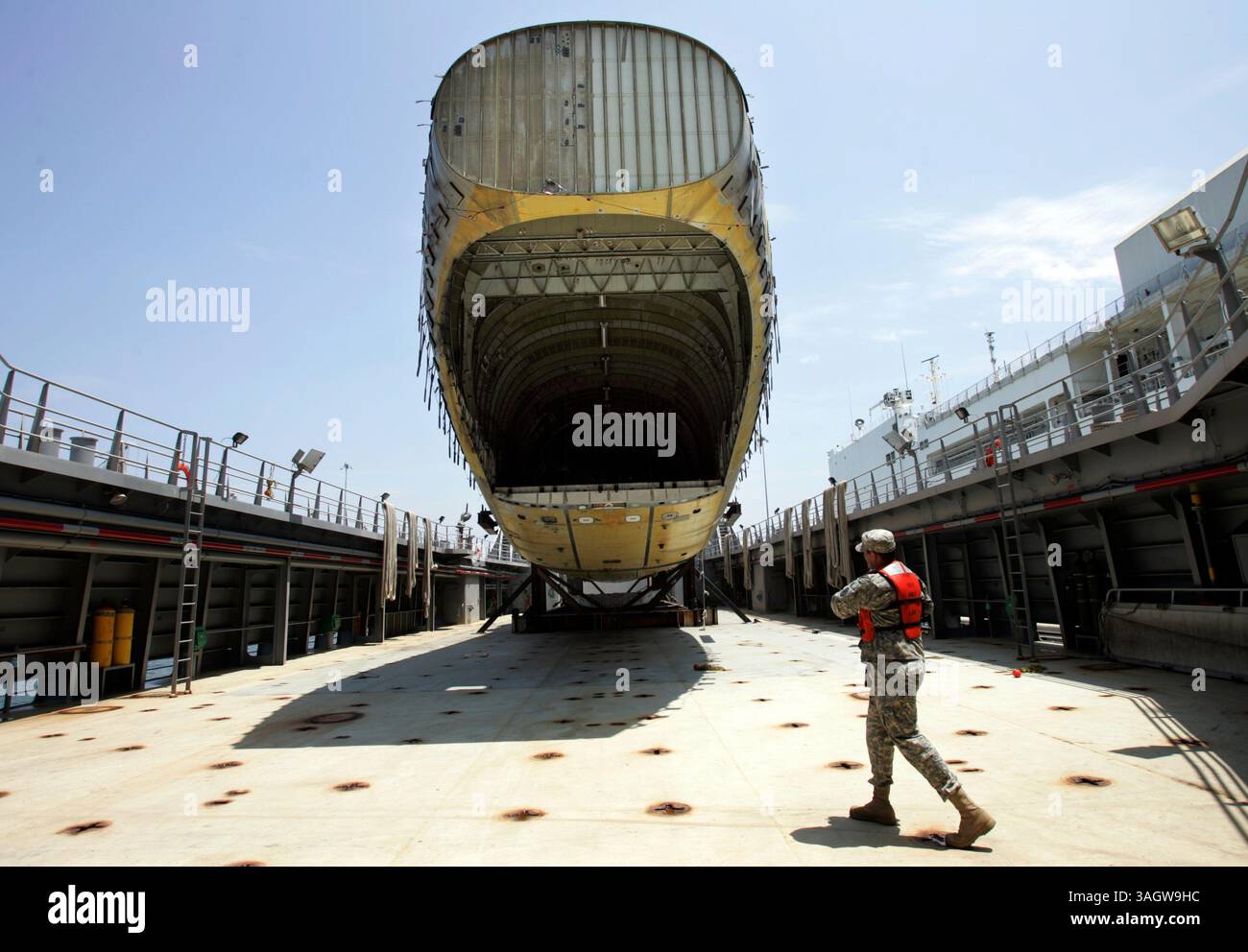 July 24, 2009, Del Mar, California, USA The Army Logistics Support Ship ...