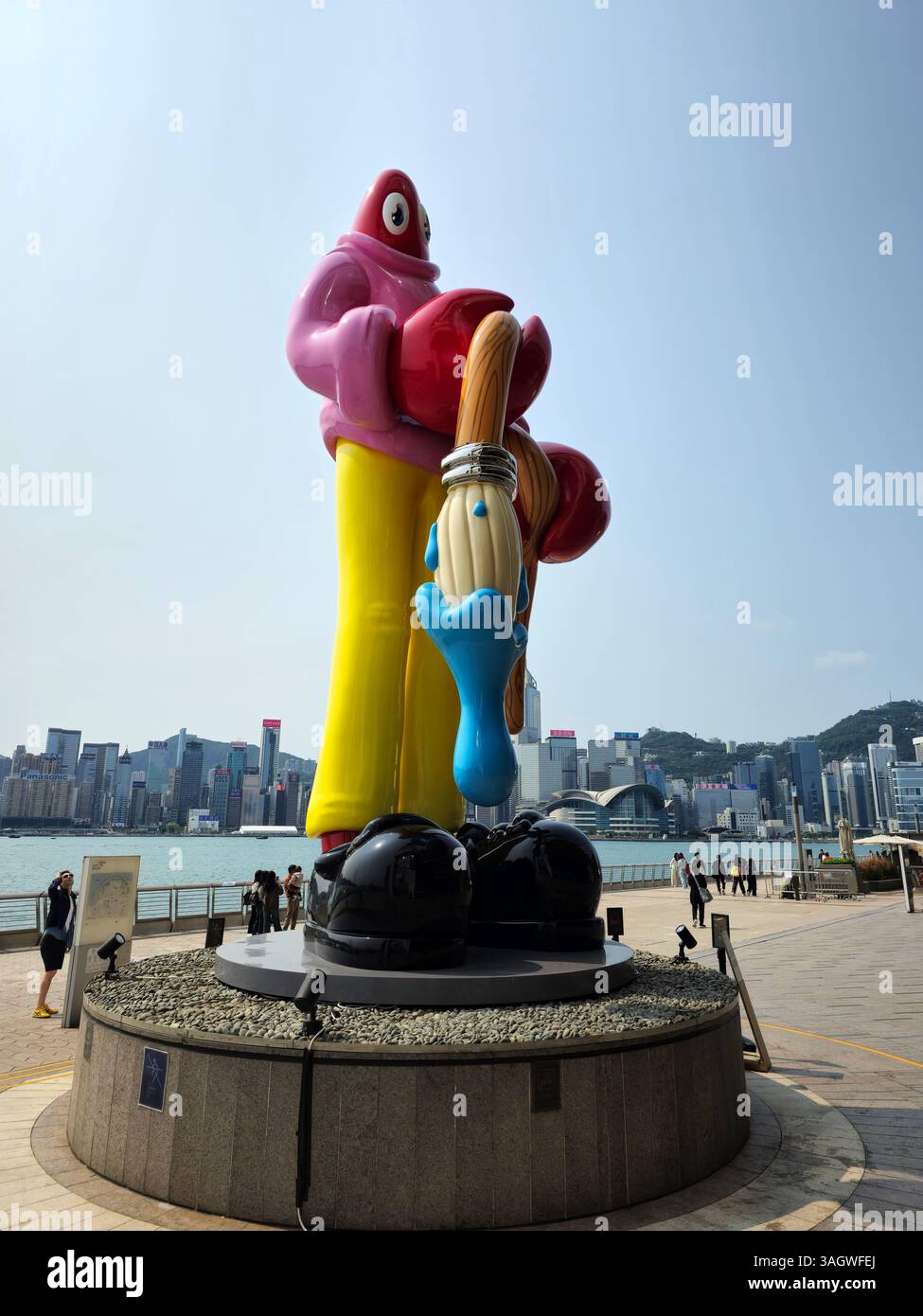 K11 musea hong kong smartphone stock photos and images - Alamy