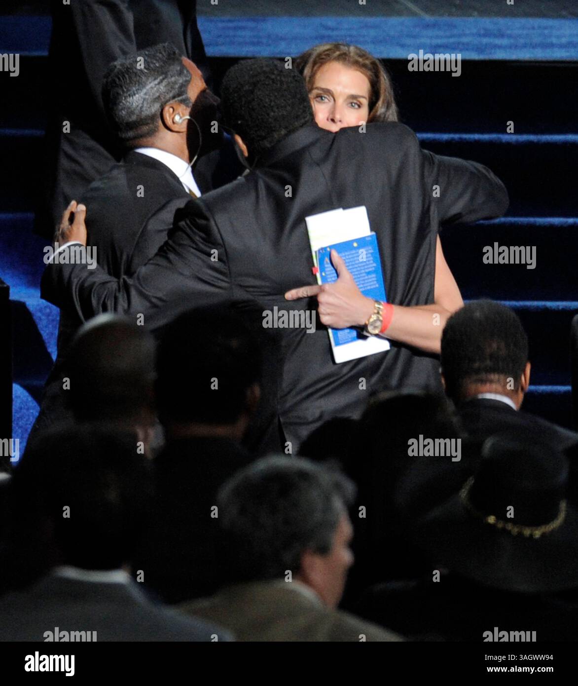 Jul 07, 2009 - Los Angeles, California, USA - BROOKE SHIELDS hugs ...