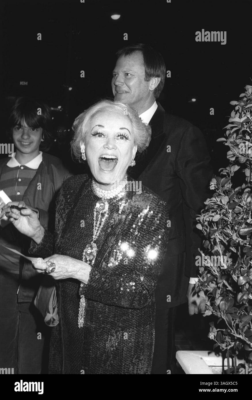 PHYLLIS DILLER.PEOPLES CHOICE AWARDS PARTY AT CHASEN'S RESTAURANT IN ...