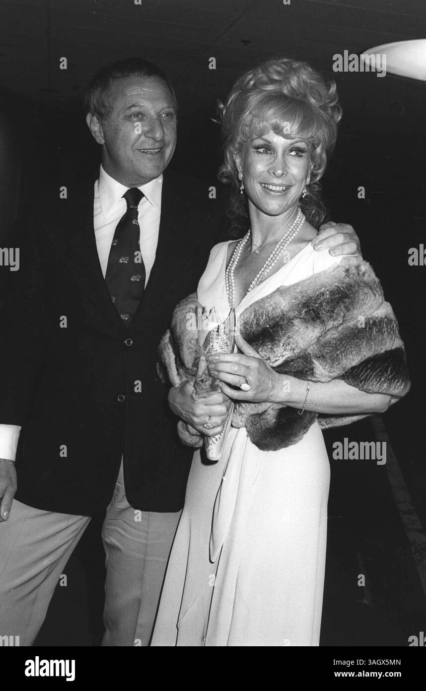 Barbara eden 1980 Black and White Stock Photos & Images - Alamy