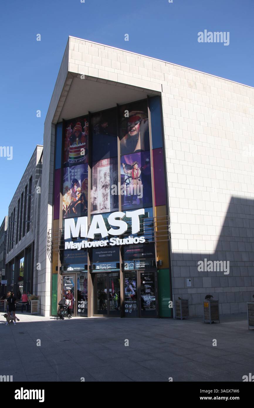 MAST Mayflower Studios Southampton high street, 2025 Stock Photo - Alamy