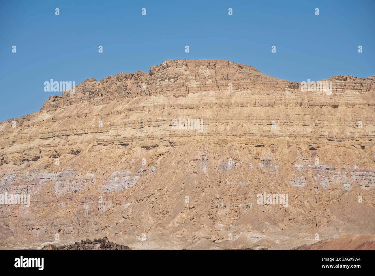 layered rock formation, along the Ramon Colors Route, in Makhtesh Ramon ...