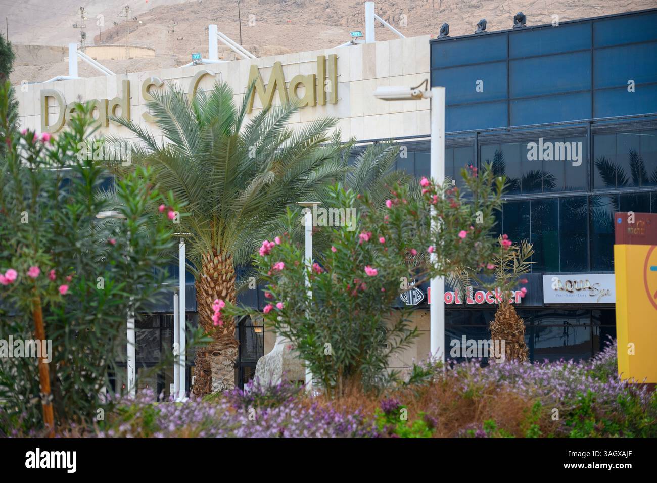 Dead Sea Mall at Ein Bokek, Dead Sea, Israel Stock Photo - Alamy