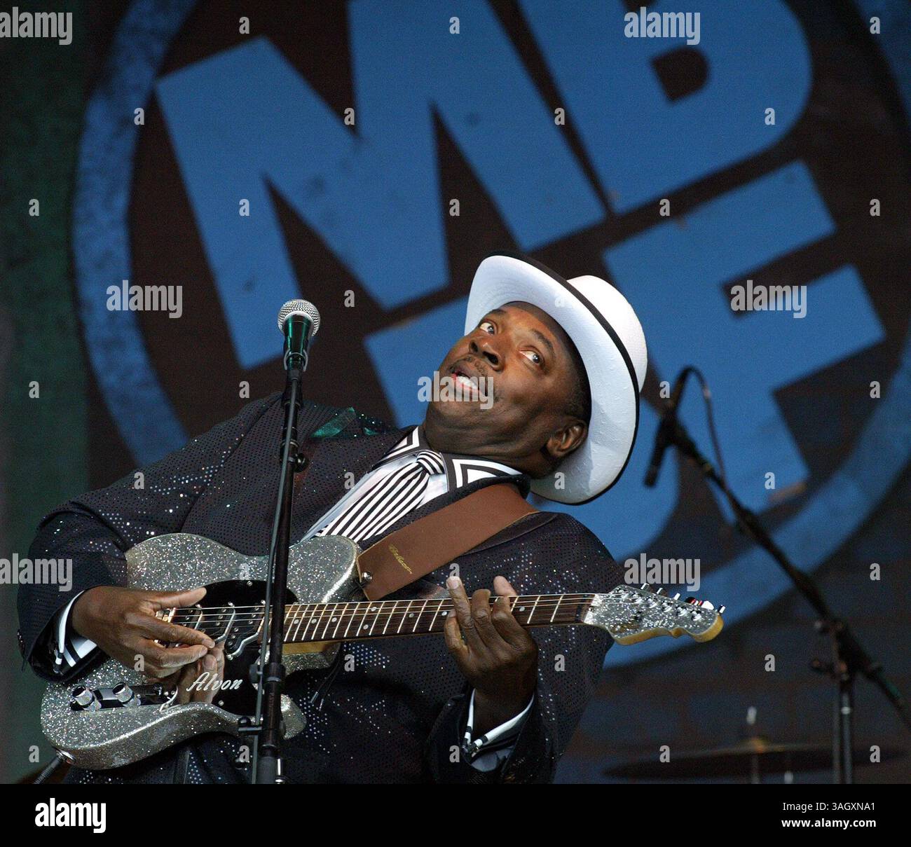 Alvon hi-res stock photography and images - Alamy