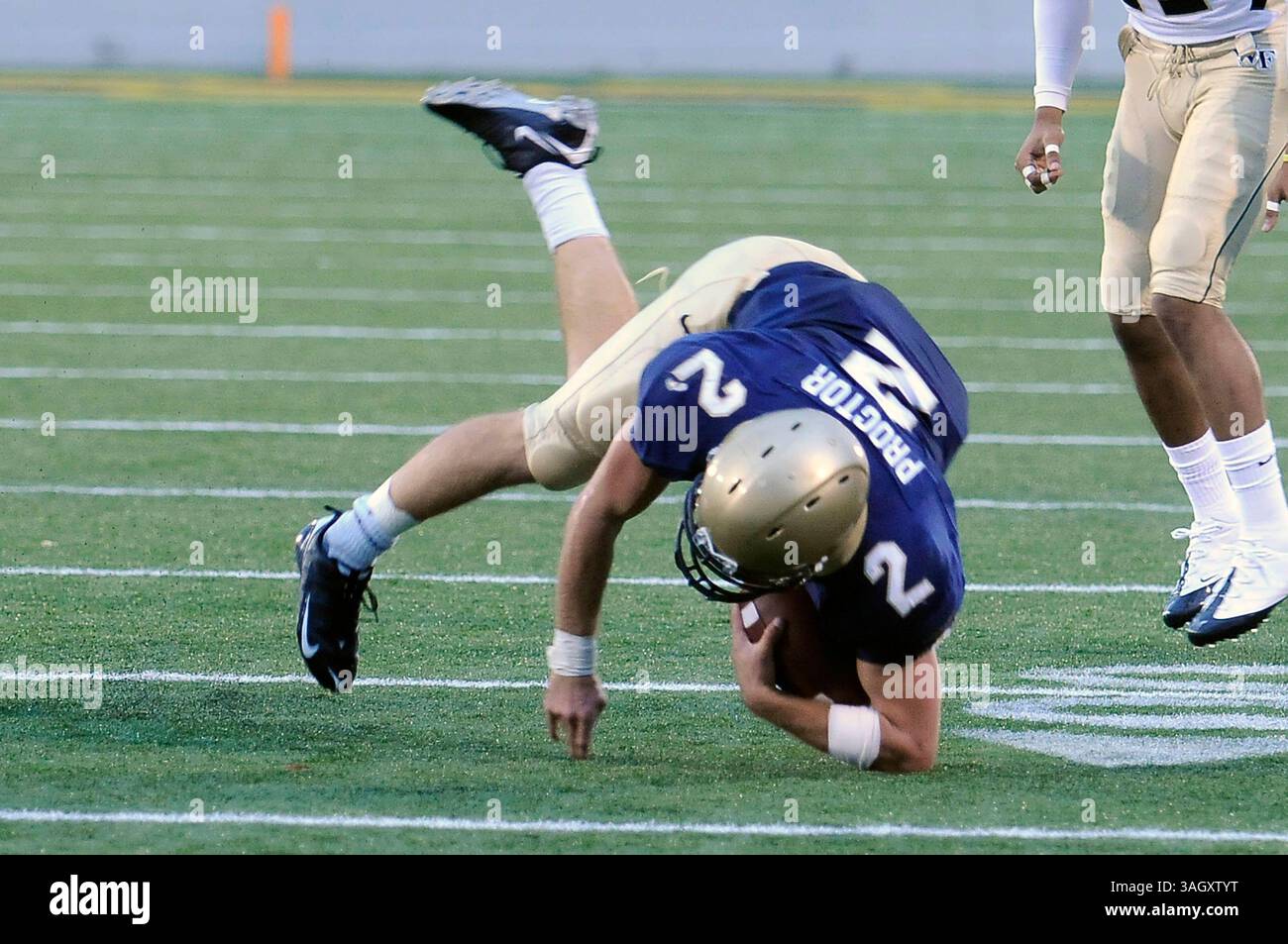 October 24, 2009: Kriss Proctor #2, quarterback for the Navy Midshipmen ...