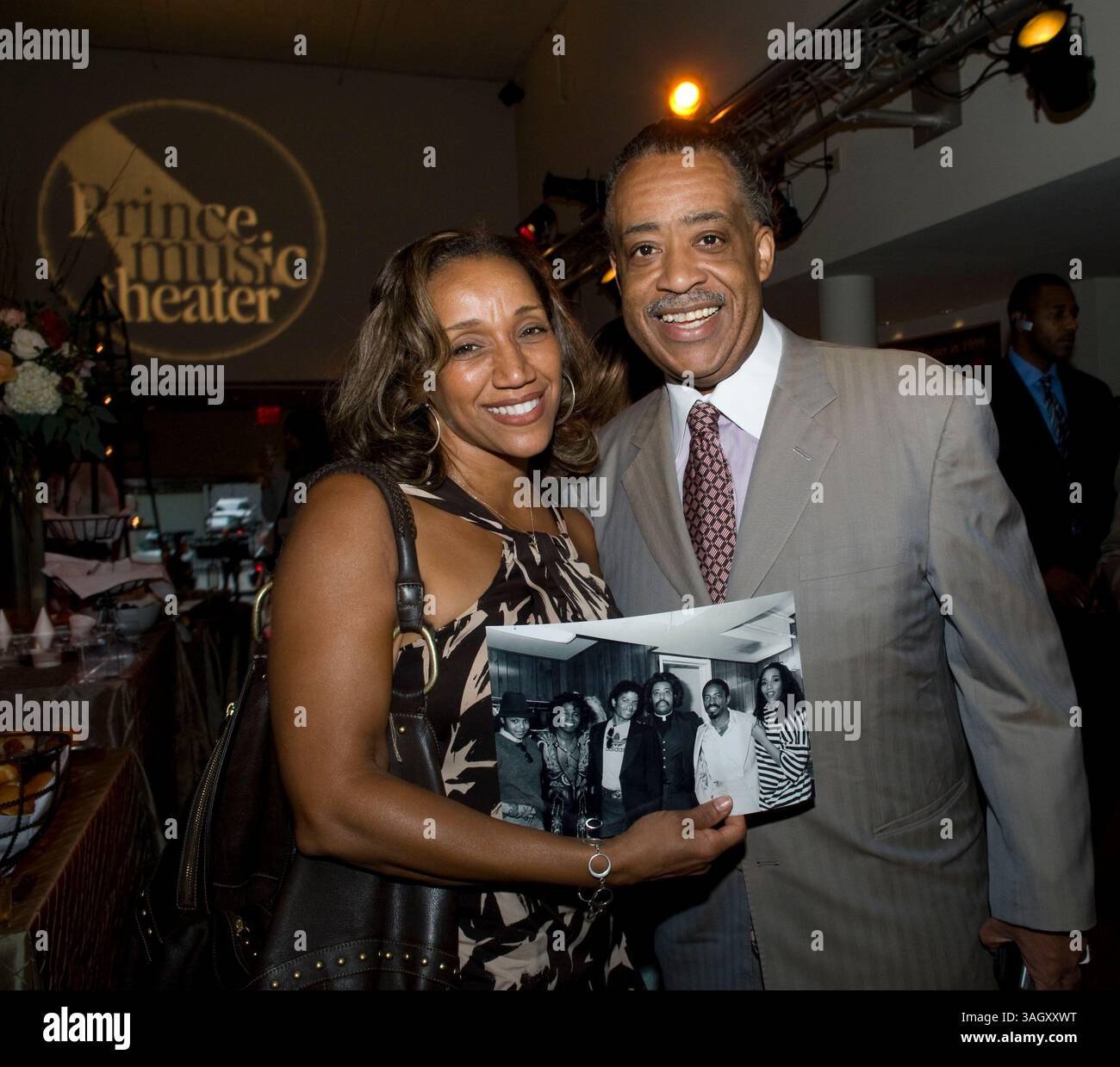 Jun 25, 2009 - Philadelphia, Pennsylvania, USA - R&B singer KATHY ...