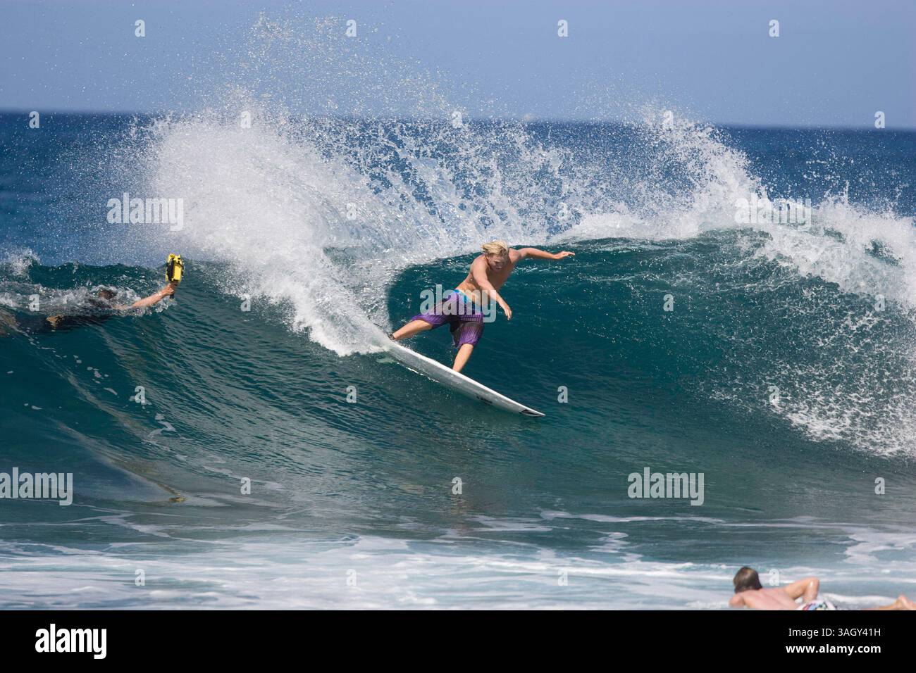 Roundhouse cutback hi-res stock photography and images - Alamy