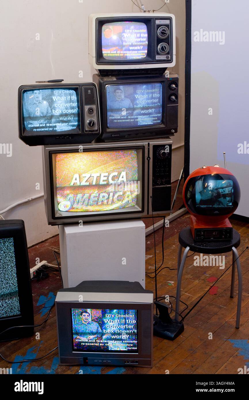 Jun 12, 2009 - Los Angeles, California, USA - Farewell to analog TV ...