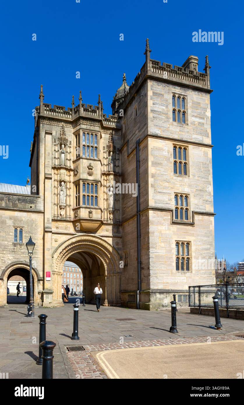 Abbot's gatehouse, Great Gatehouse building also known as the Abbey ...