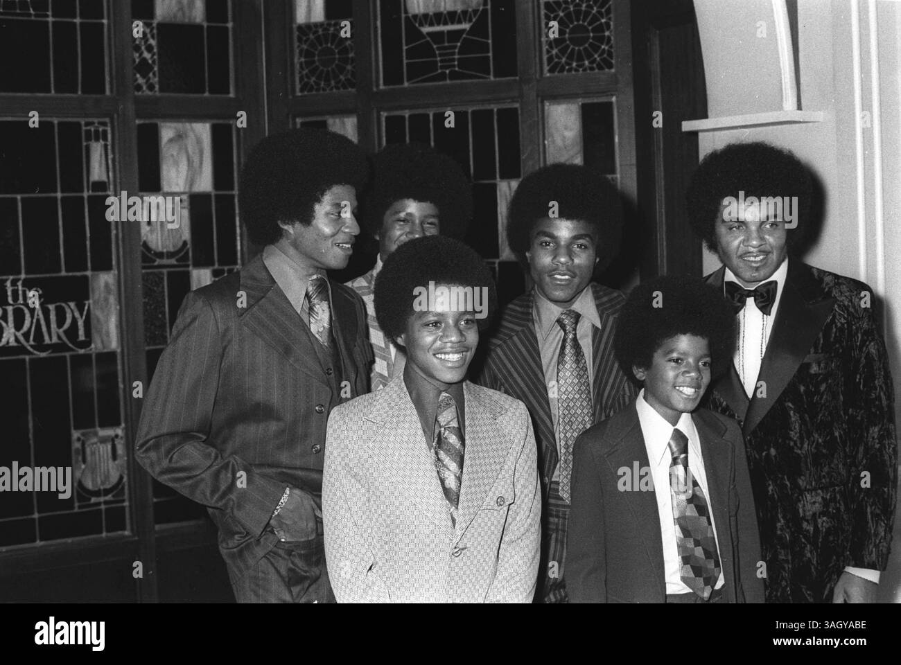 JACKSON FIVE ) MICHAEL JACKSON with JERMAINE JACKSON , JACKIE JACKSON ...