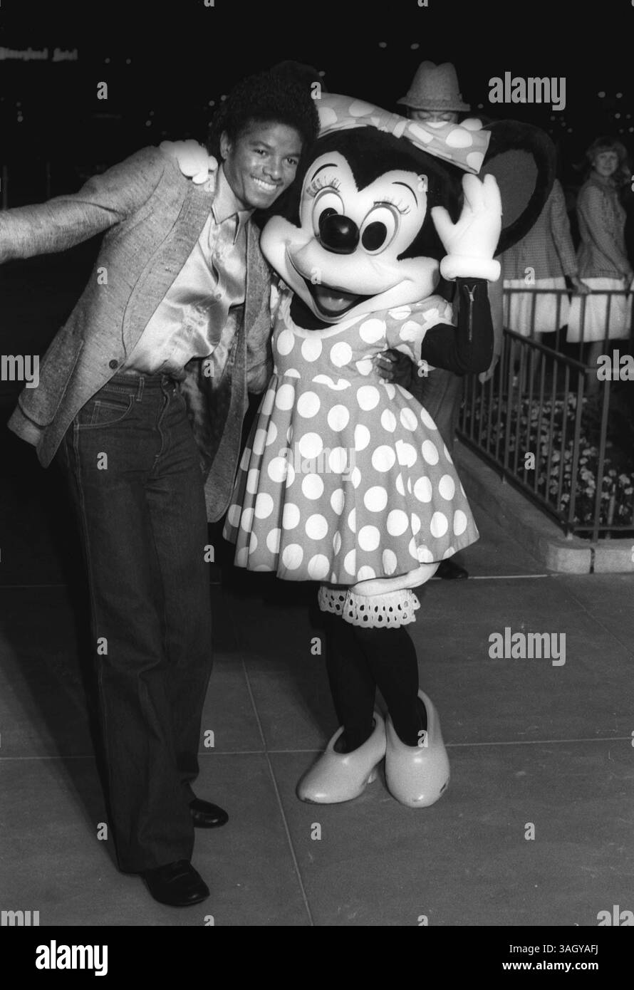 MICHAEL JACKSON with MINNIE MOUSE 1979.The 25th anniversary of ...