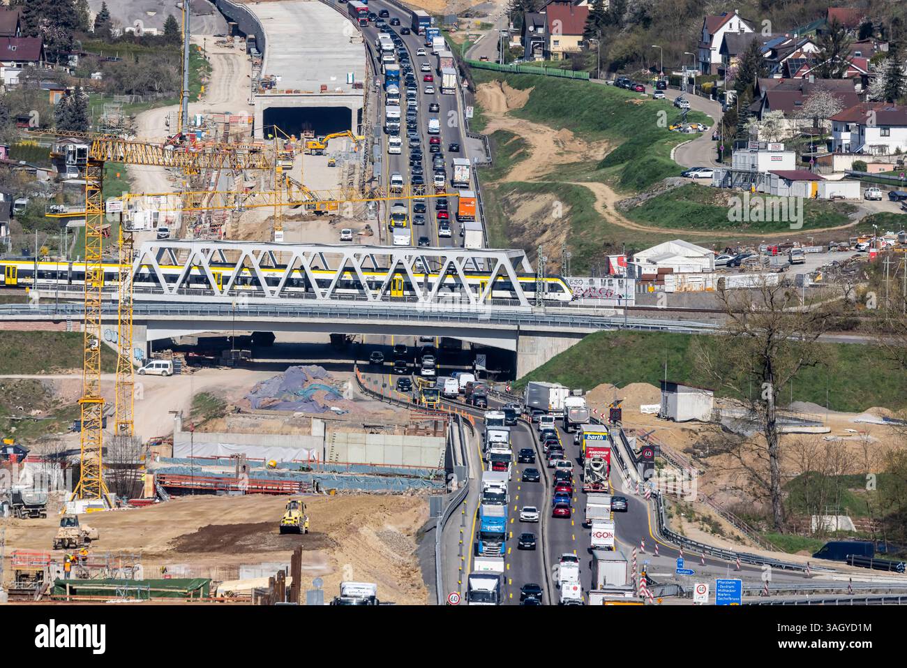 Sechsstreifiger Ausbau der Autobahn A8 bei Pforzheim. Baustelle ...