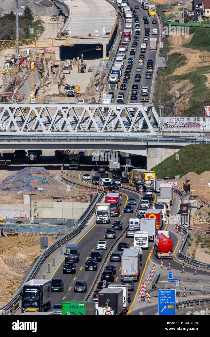 Sechsstreifiger Ausbau der Autobahn A8 bei Pforzheim. Baustelle ...
