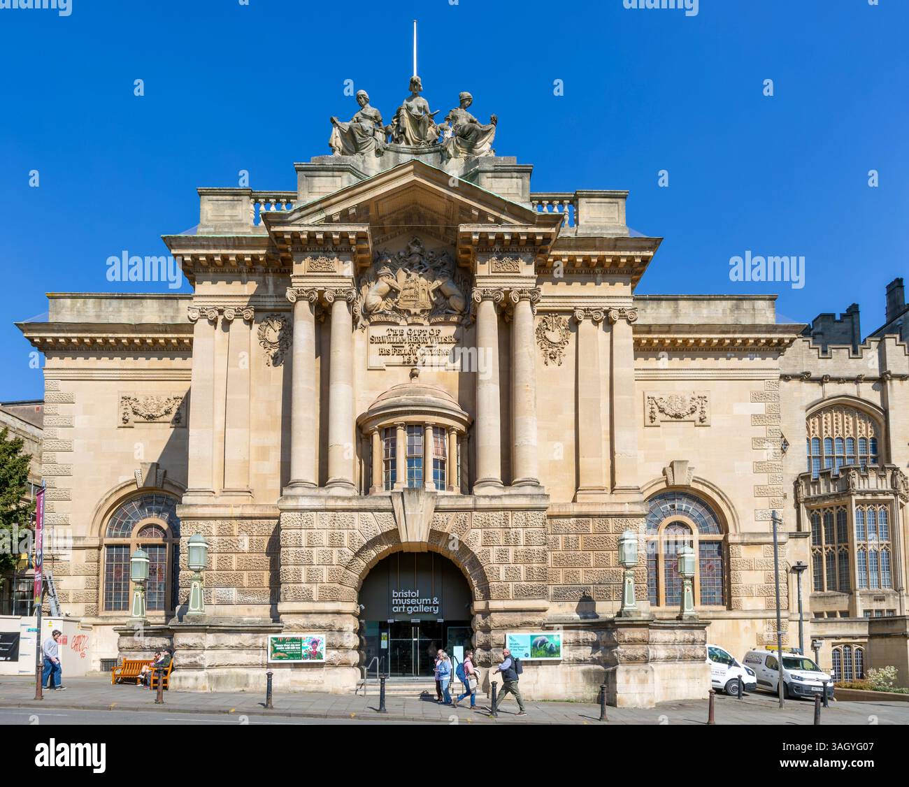 Edwardian baroque architecture of Museum and Art gallery building ...