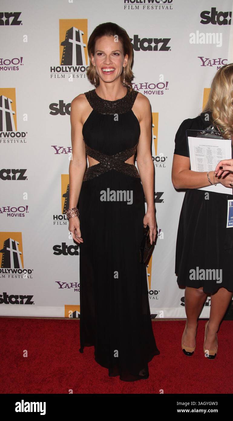 Oct 26, 2009 - Beverly Hills, California, USA - Actress HILARY SWANK ...