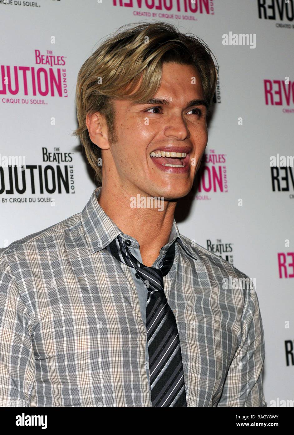 Oct 26, 2009 - Las Vegas, Nevada, USA - Hair stylist KIM VO arrives at ...