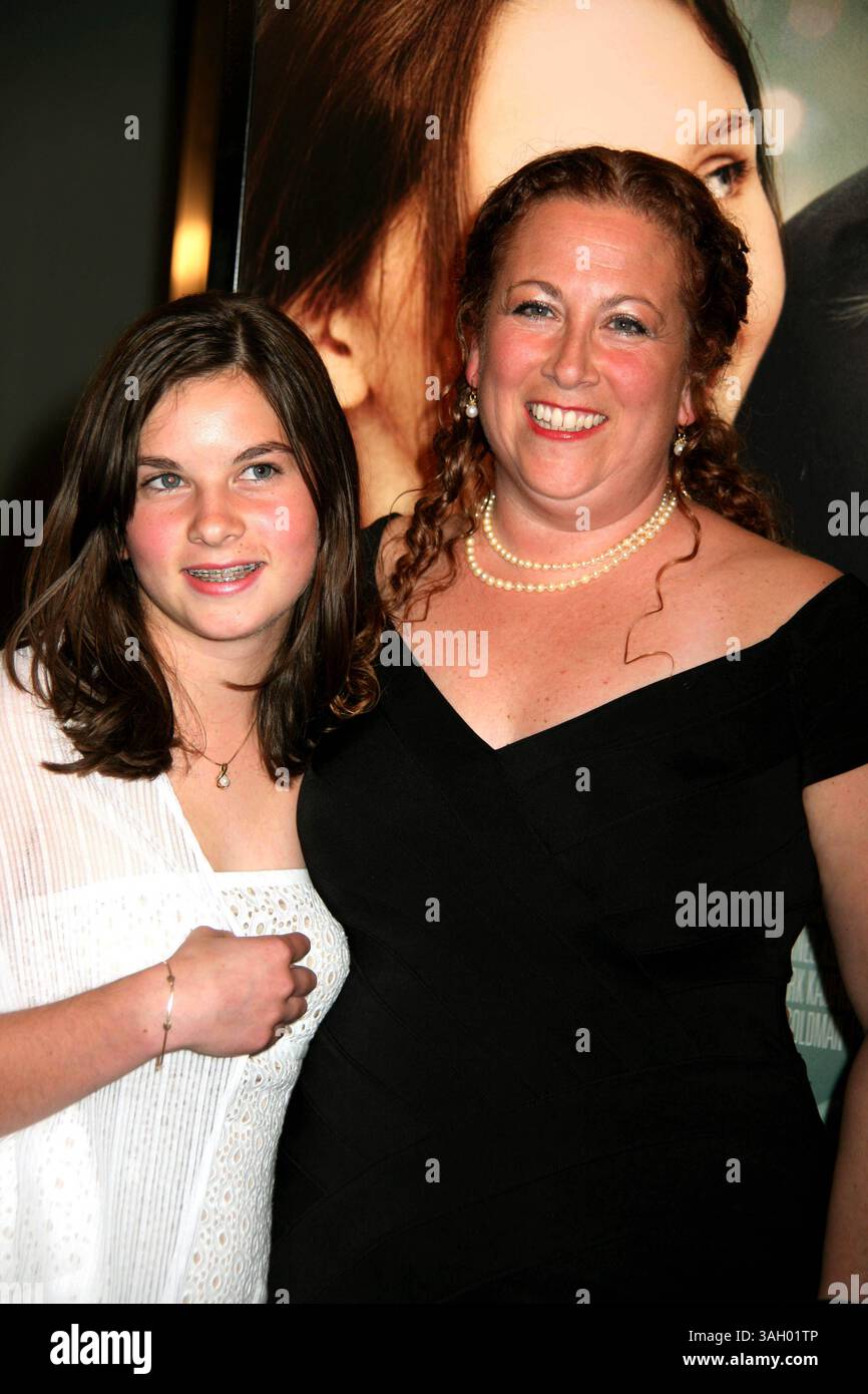 Warner Bros. Pictures 'M Sister's Keeper' World Premiere.AMC Lincoln ...