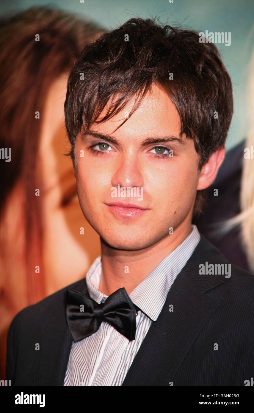 Warner Bros. Pictures 'M Sister's Keeper' World Premiere.AMC Lincoln ...