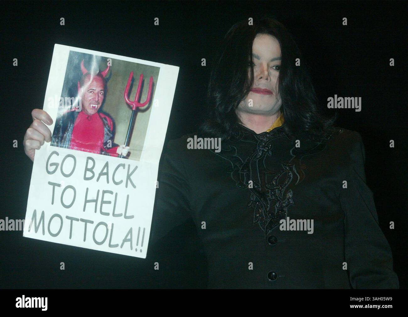 Michael jackson thriller 1982 hi-res stock photography and images - Alamy
