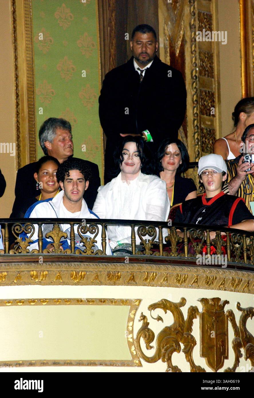 K43577VG.MICHAEL JACKSON'S BIRTHDAY PARTY HELD AT THE ORPHEUM THEATRE ...
